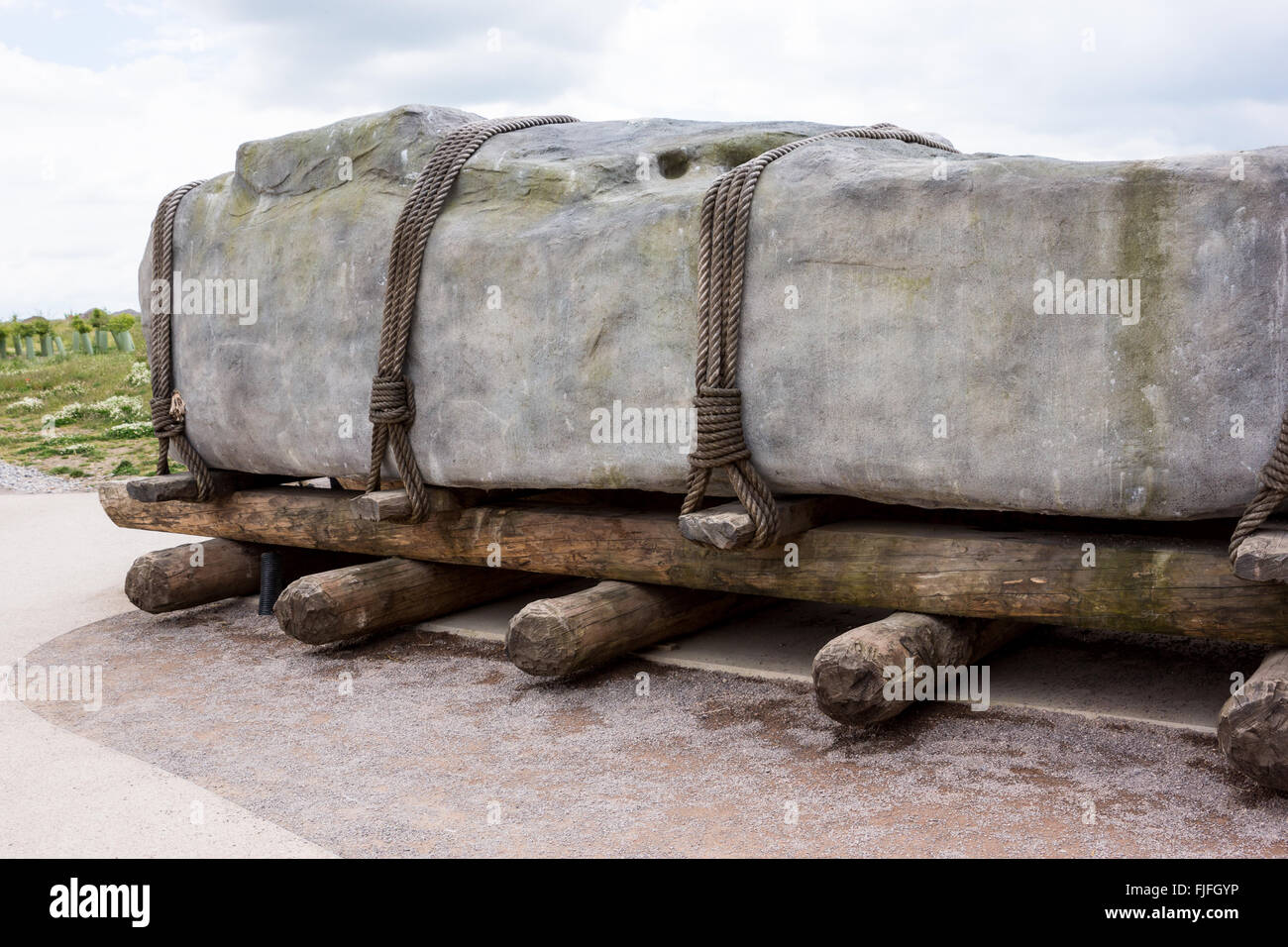 Display of how Stonehenge was made and how the huge rocks were moved to ...