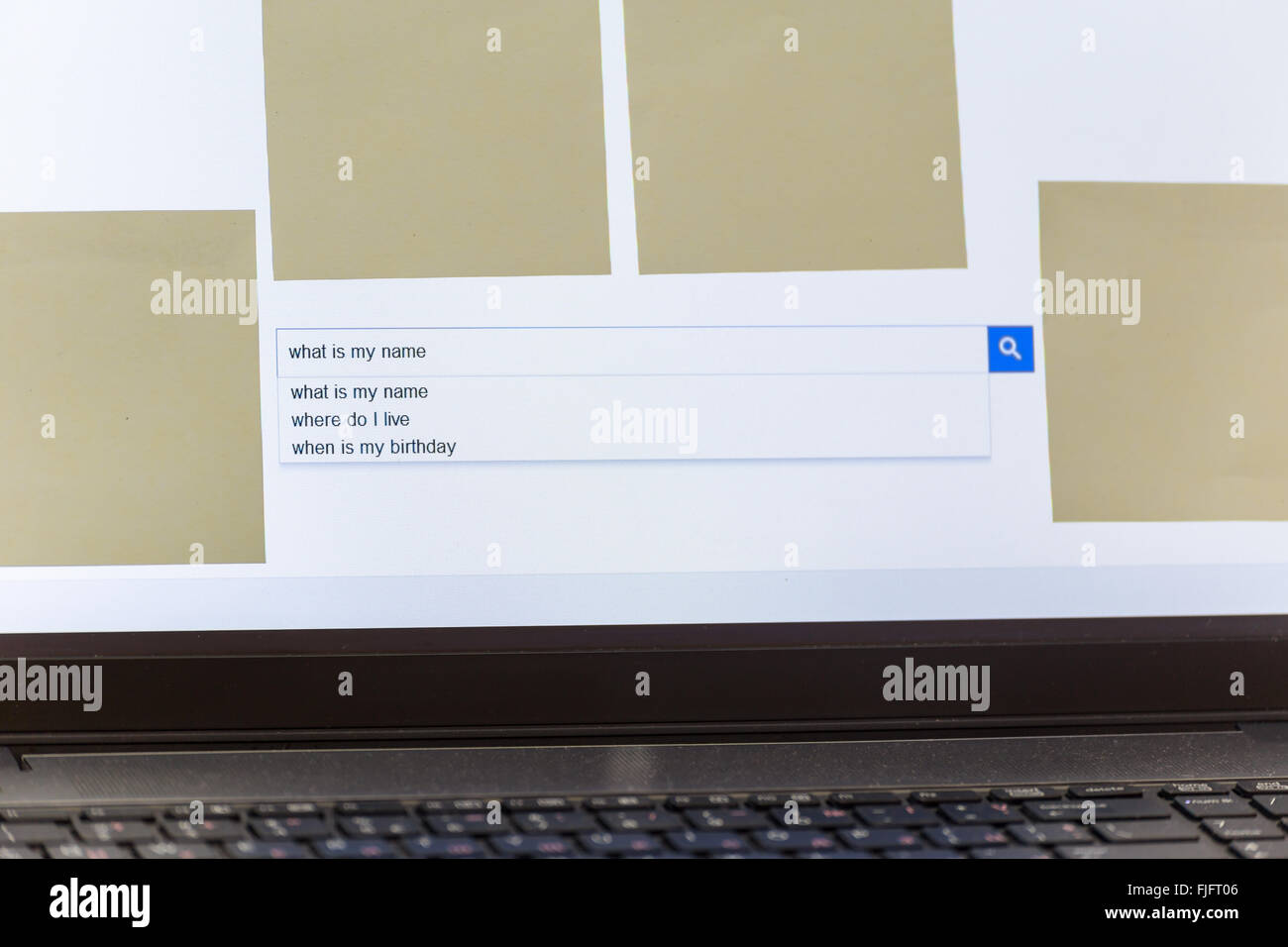Laptop display covered with yellow sticky notes Stock Photo - Alamy