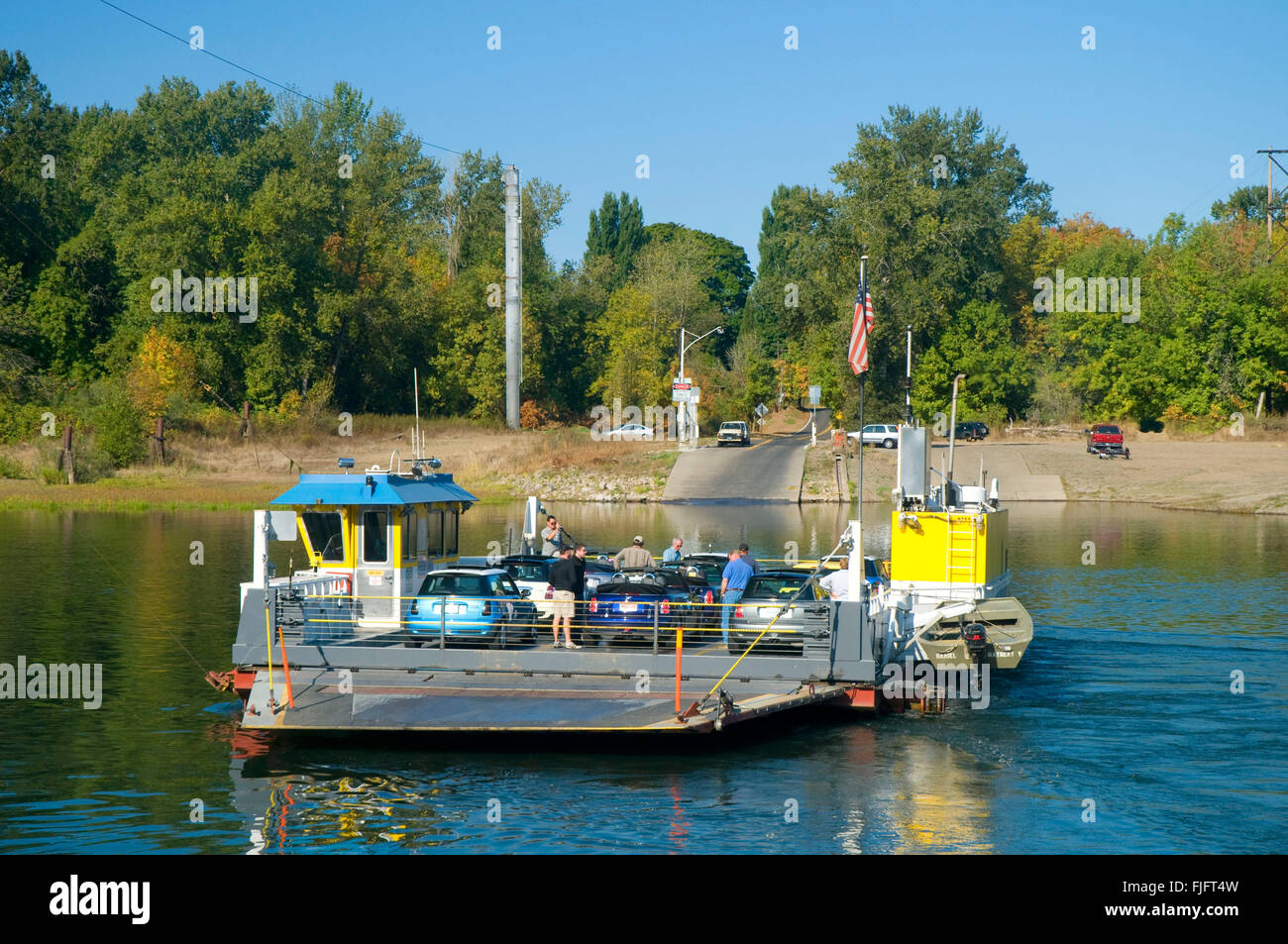 Willamette River ferry, Willamette Mission State Park, Oregon Stock ...