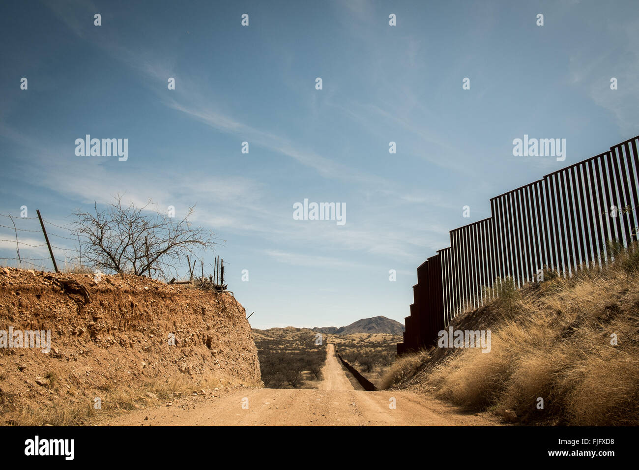 Mexico border hi-res stock photography and images - Alamy
