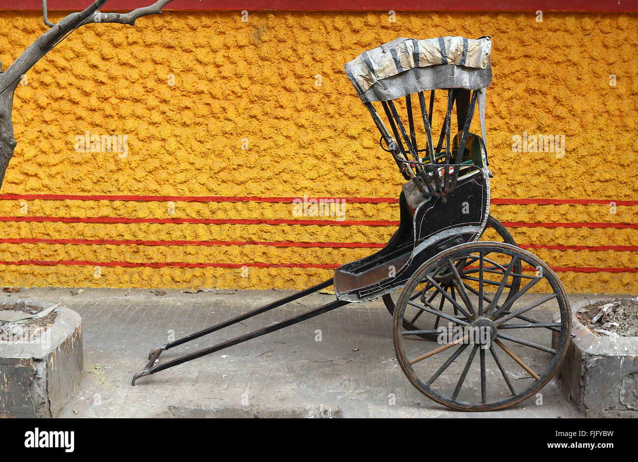 Hand pulled rickshaw calcutta street scene calcutta india hi-res stock ...