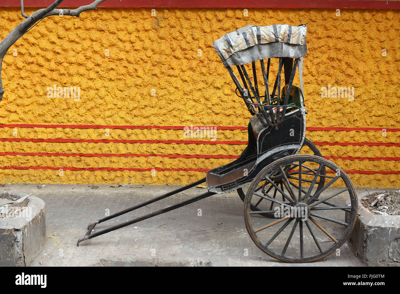 India, 20 February 2016. A hand-pulled rickshaw stands Kolkata. Photo ...