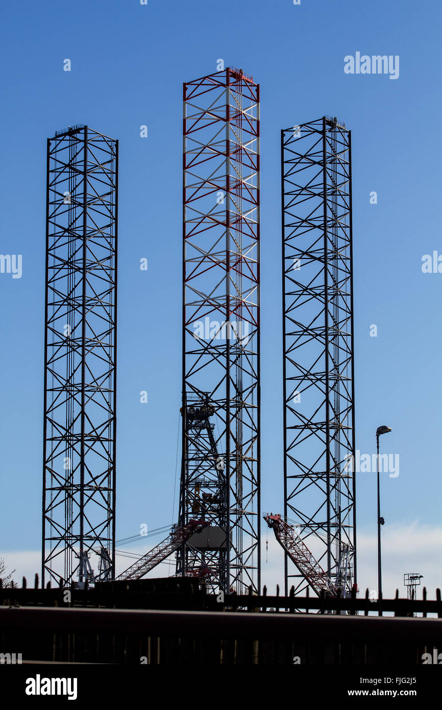 Jack-up oil rig Rowan Stavanger berthed at the Prince Charles Wharf ...