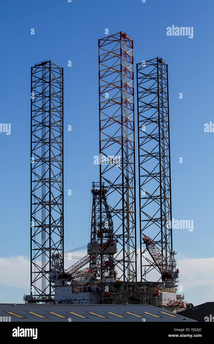 Jack-up oil rig Rowan Stavanger berthed at the Prince Charles Wharf ...