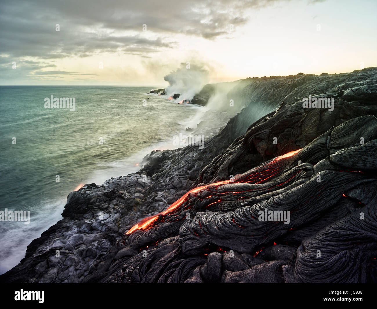 Volcano eruption lava hi-res stock photography and images - Alamy