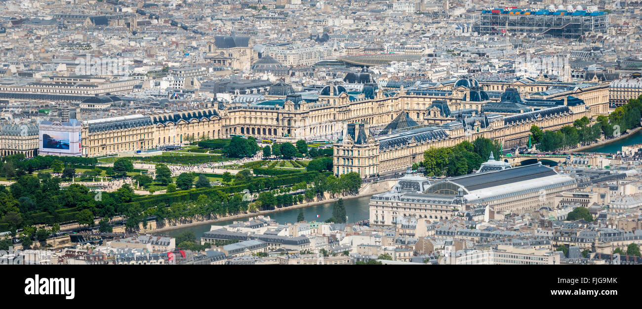 Cityscape with eiffel tower hi-res stock photography and images - Alamy