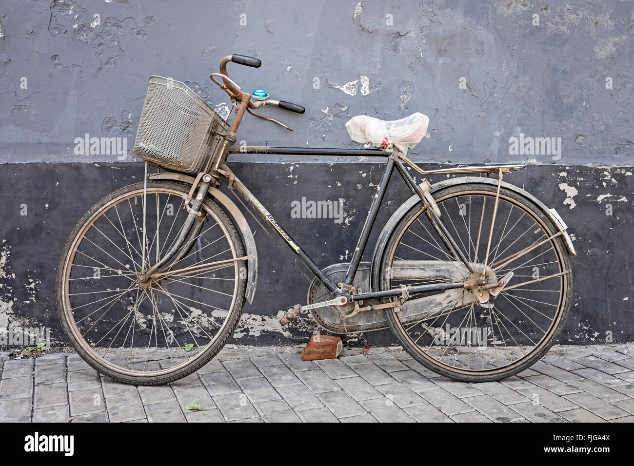 Beijing china bike hi-res stock photography and images - Alamy