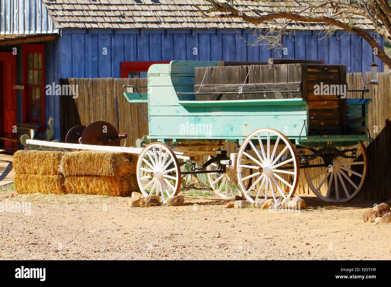 Pioneer wagon museum hi-res stock photography and images - Alamy