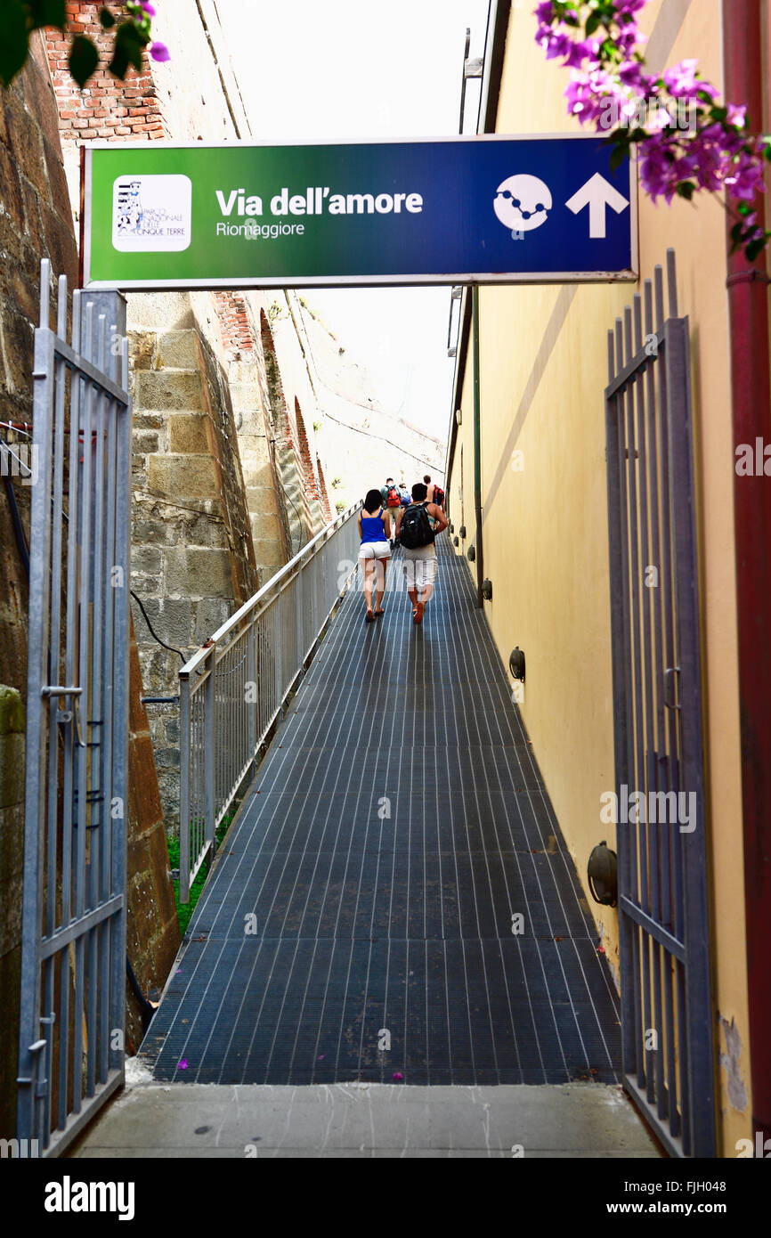 Cinque terre path hi-res stock photography and images - Alamy