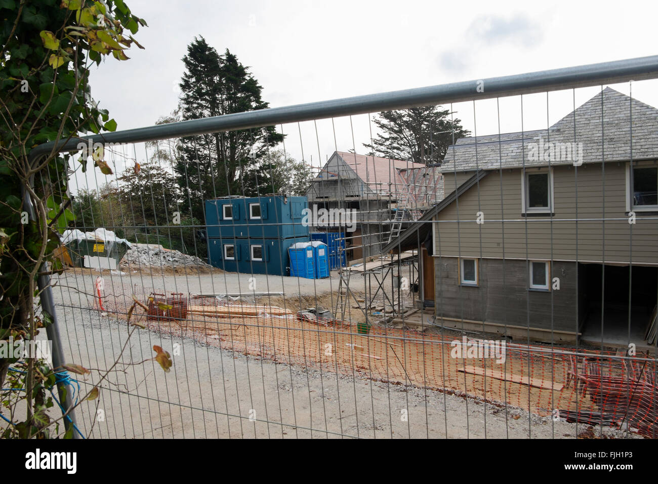 Houses built into rock hi-res stock photography and images - Alamy