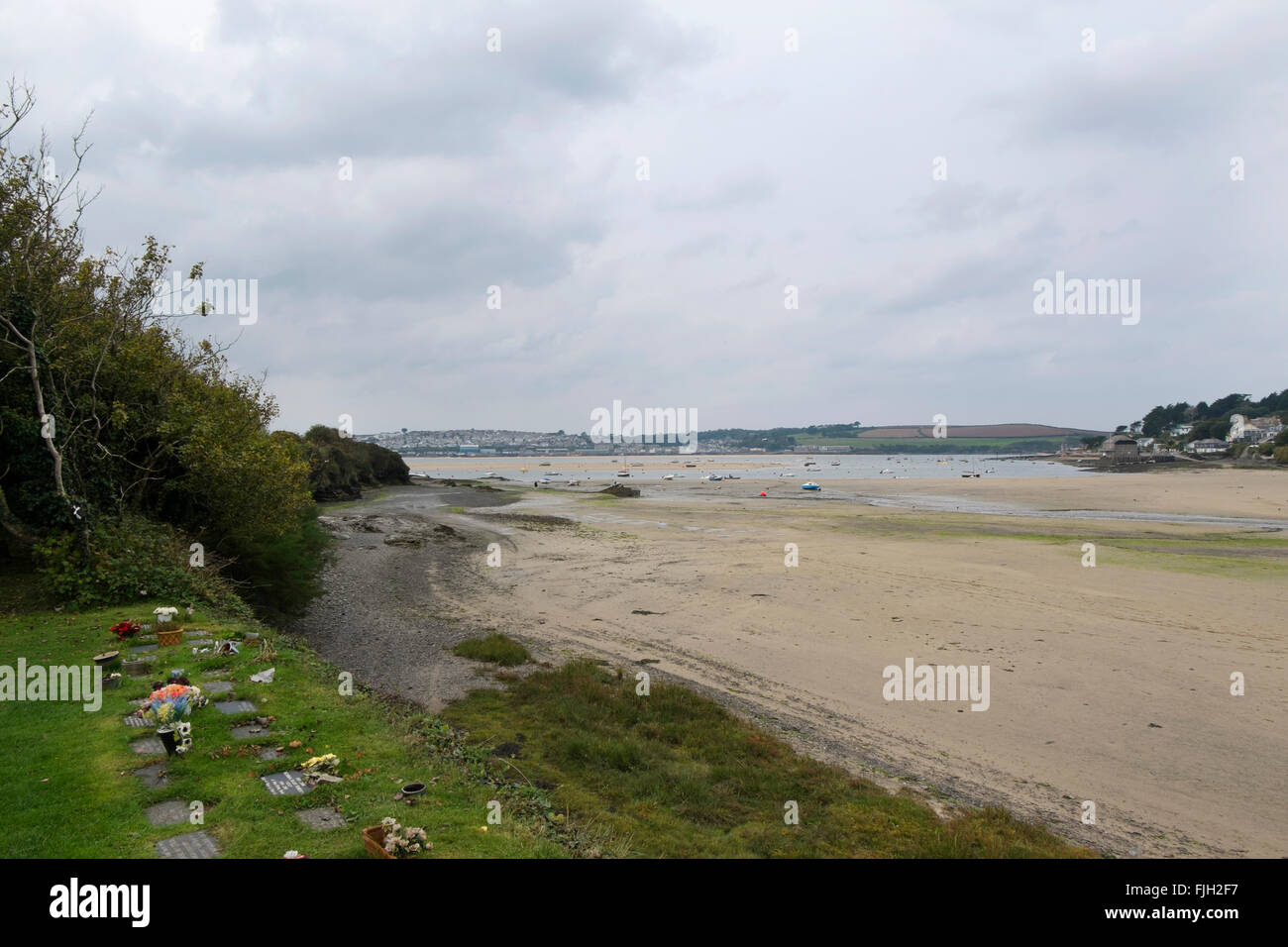 England cornwall cemetery grave hi-res stock photography and images - Alamy