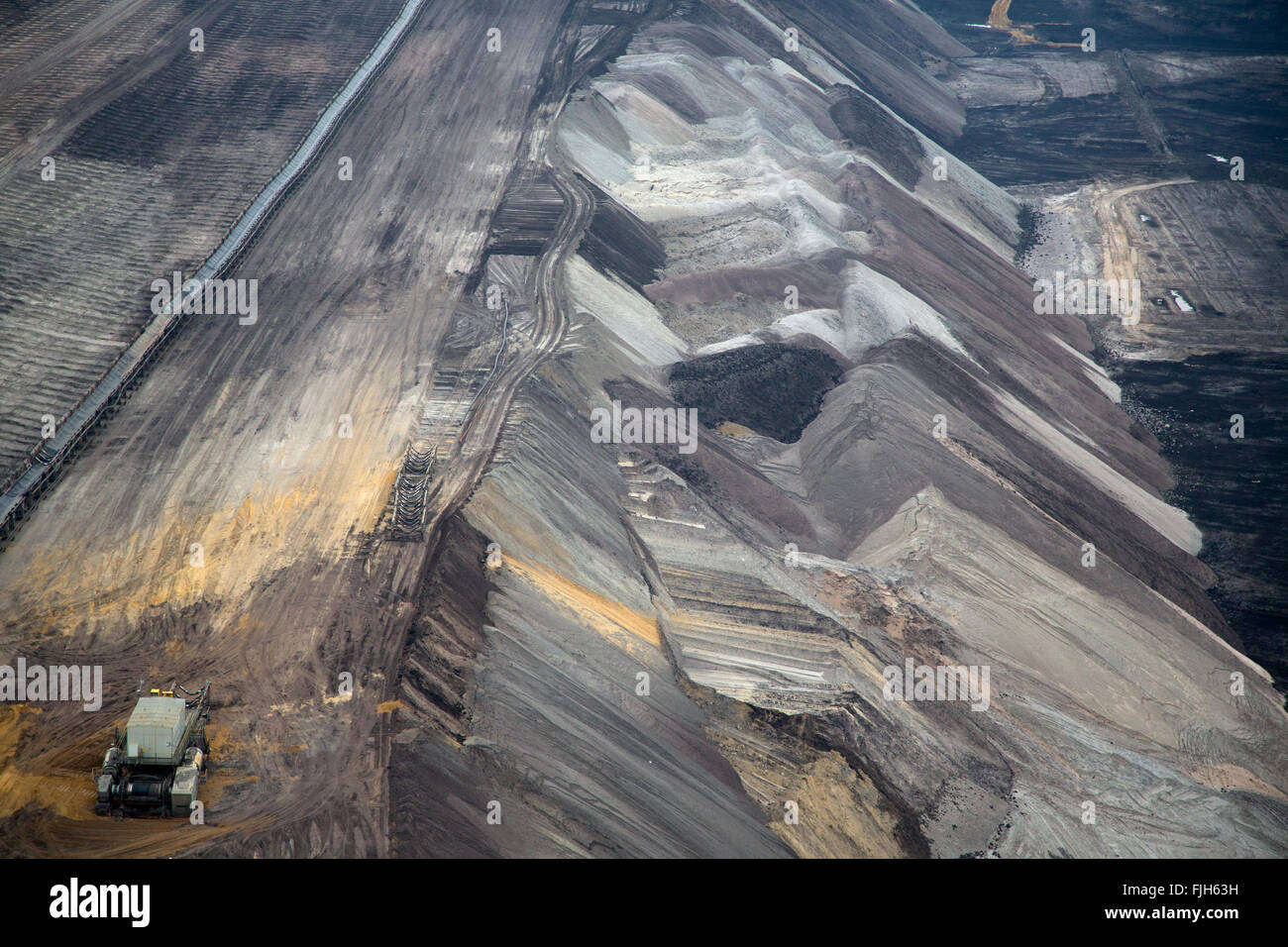 Garzweiler surface mine of lignite, brown coal Stock Photo - Alamy