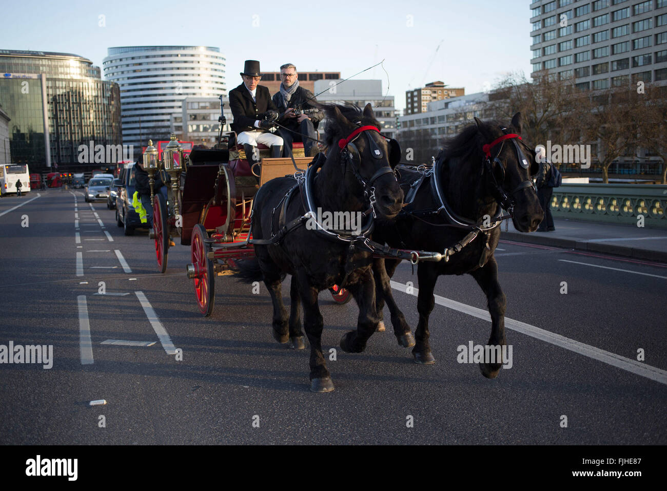Horse Drawn Carriage London High Resolution Stock Photography and ...