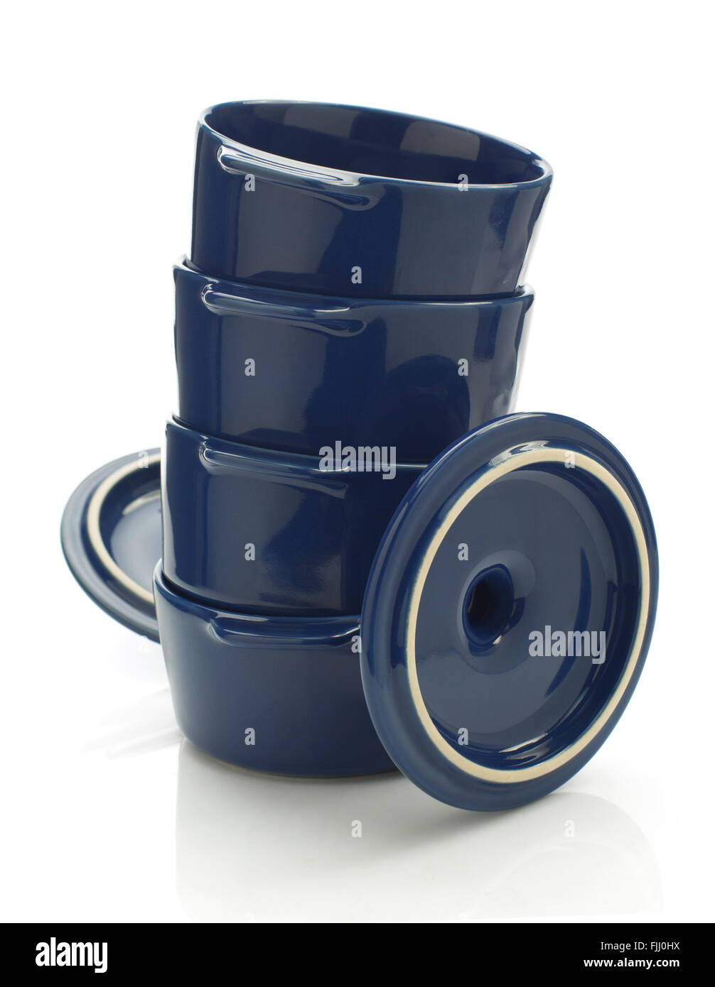 empty ceramic pot isolated on white Stock Photo - Alamy