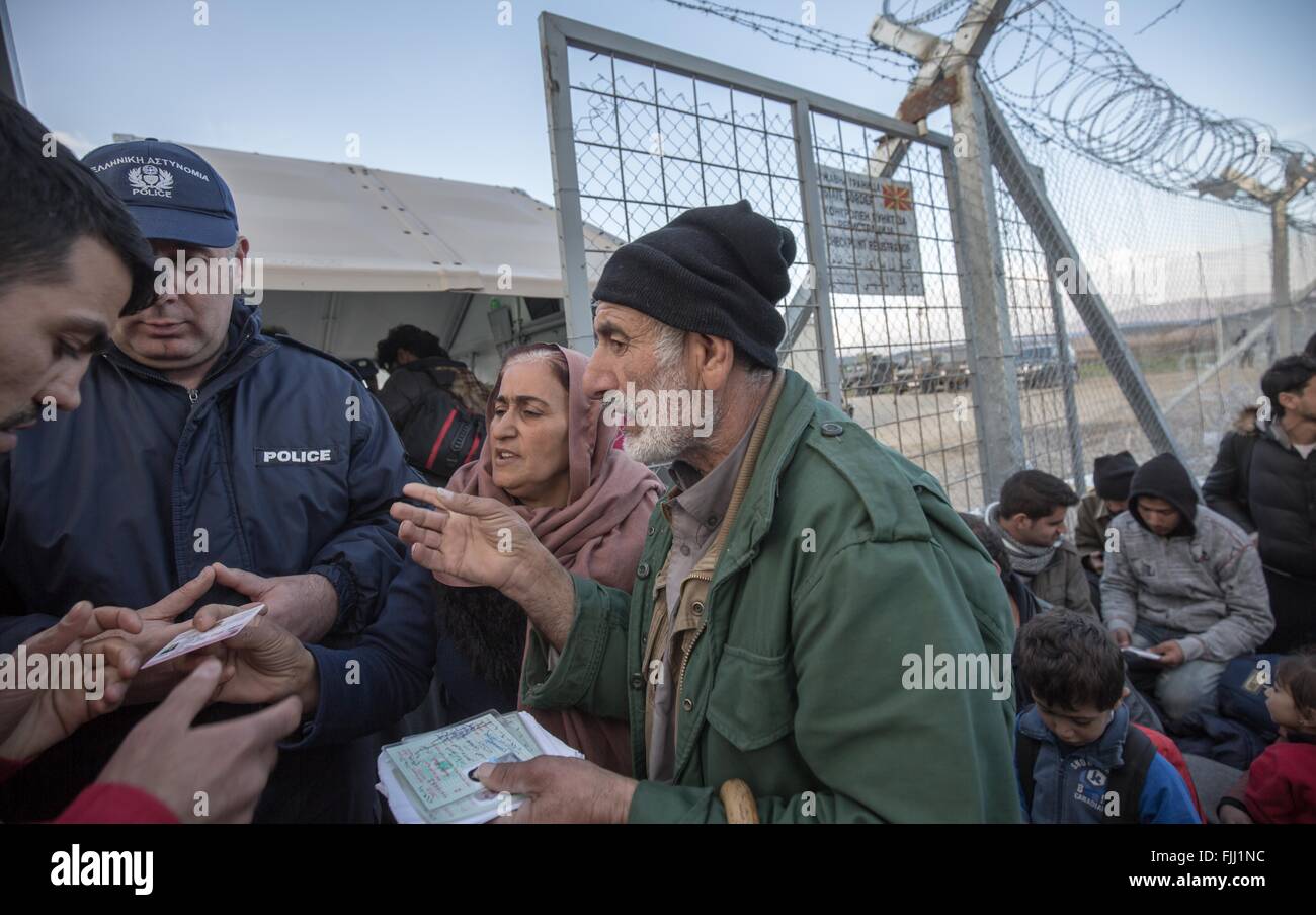 Iraqi translator hi-res stock photography and images - Alamy