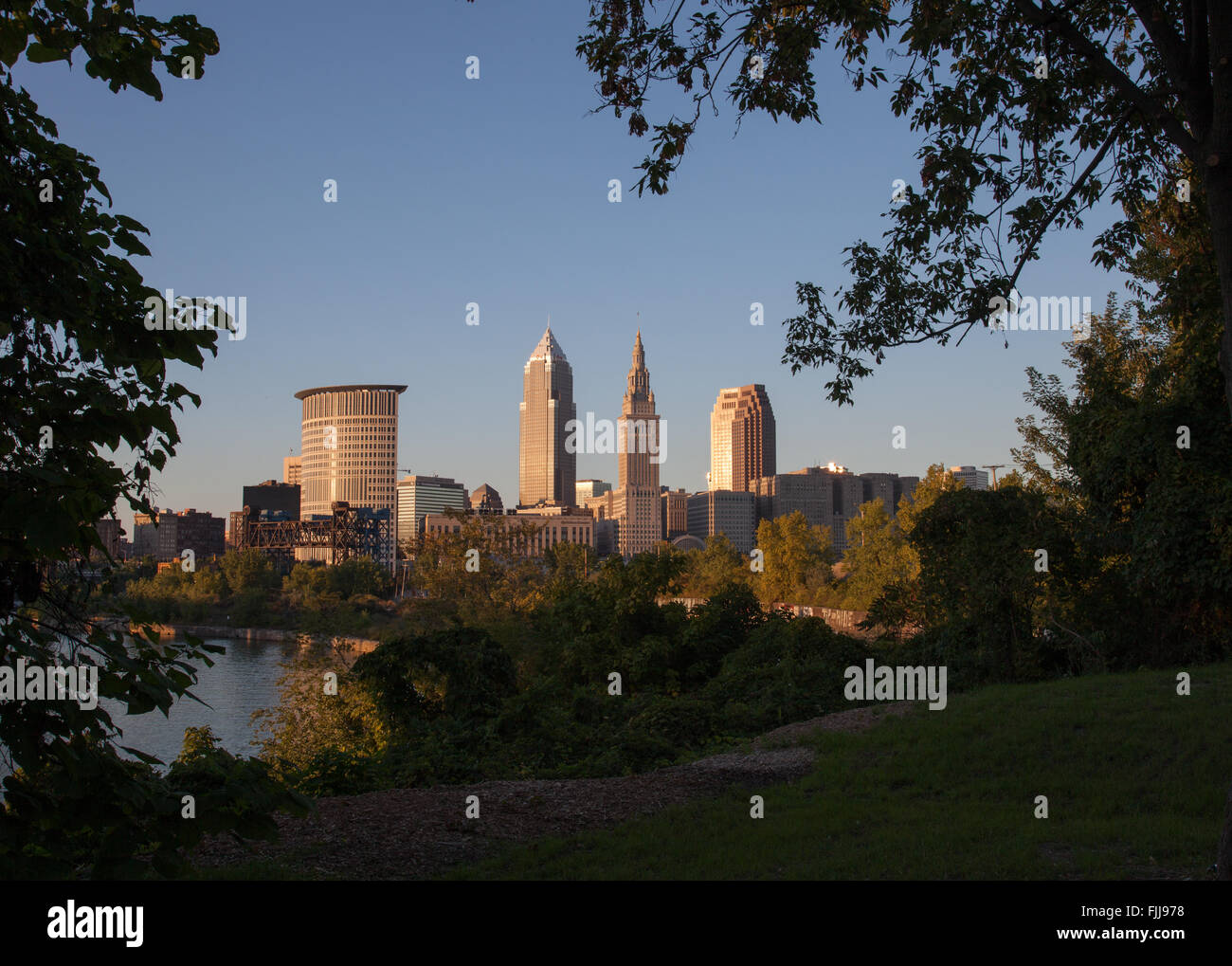 Cleveland skyline showing trees hi-res stock photography and images - Alamy