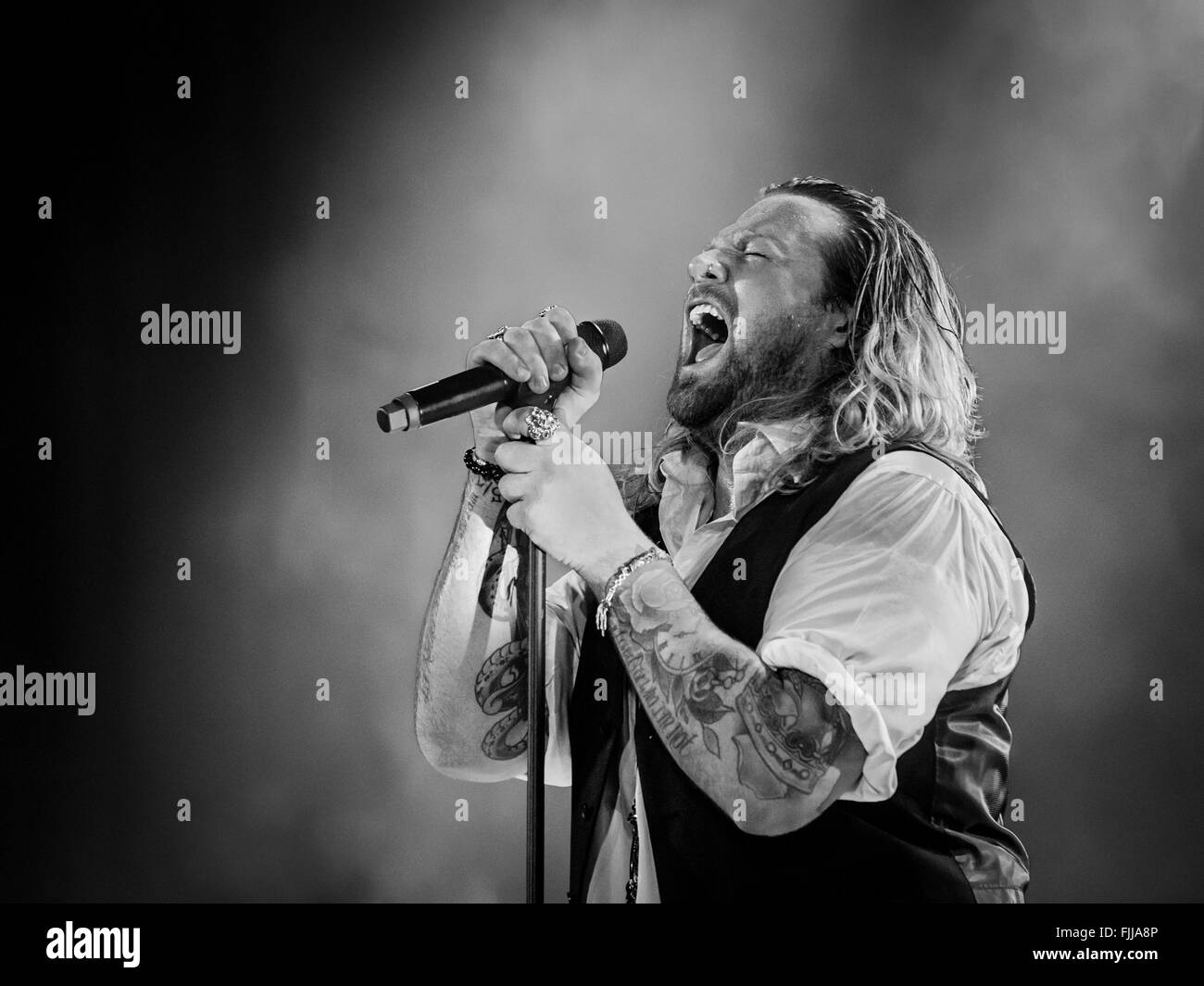 Nathan James of Inglorious on lead vocals Stock Photo - Alamy