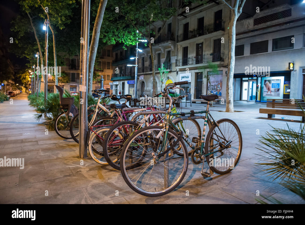 Neighborhood bikes hi-res stock photography and images - Alamy