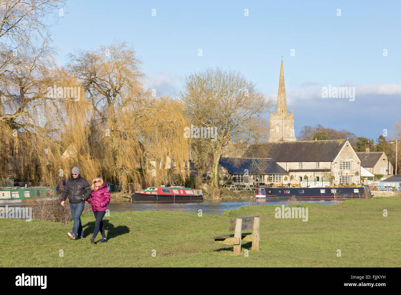 Lechlade On Thames High Resolution Stock Photography and Images - Alamy