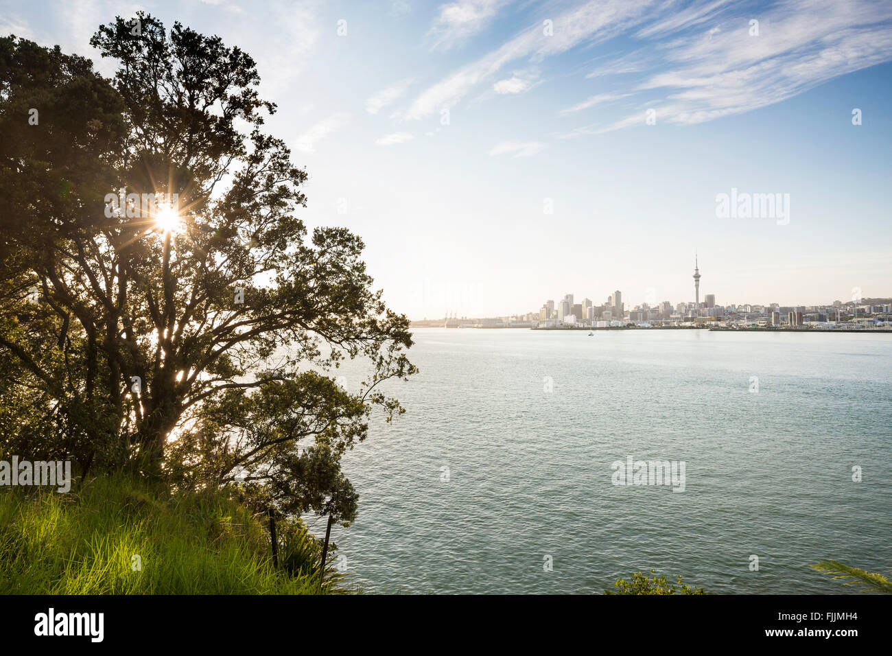 Auckland harbor bridge new zealand hi-res stock photography and images ...