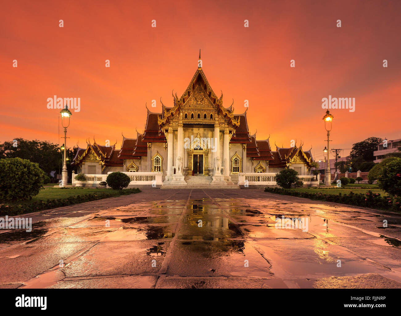 The Marble Temple, Wat Benchamabopitr Dusitvanaram Bangkok, Thailand ...