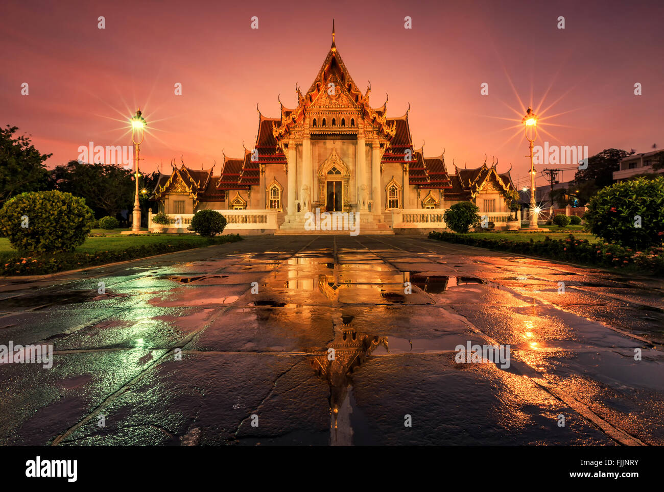 The Marble Temple, Wat Benchamabopitr Dusitvanaram Bangkok, Thailand ...