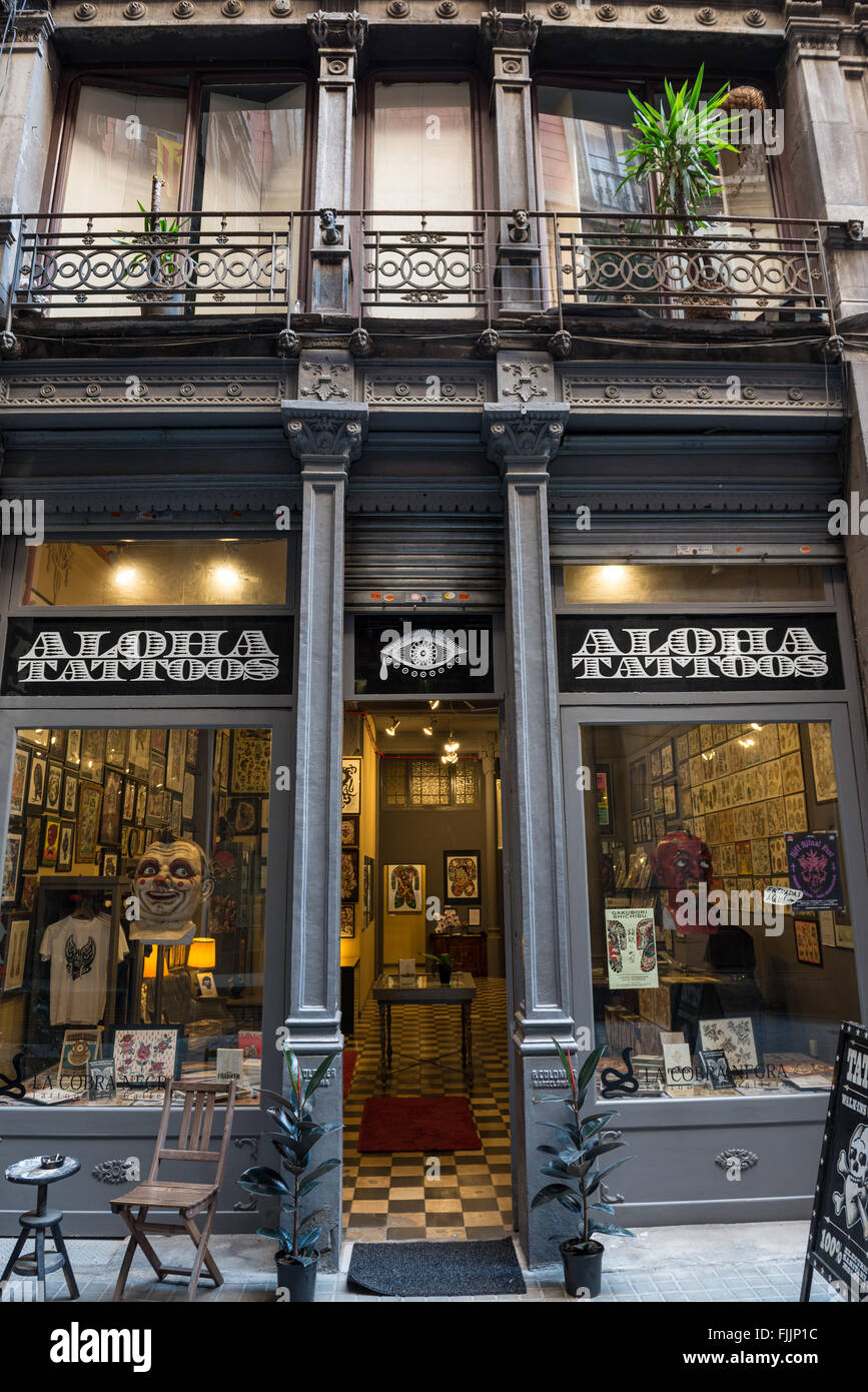 Aloha Tattoo studio at Passatge del Credit, Gothic Quarter (Barri Gotic ...