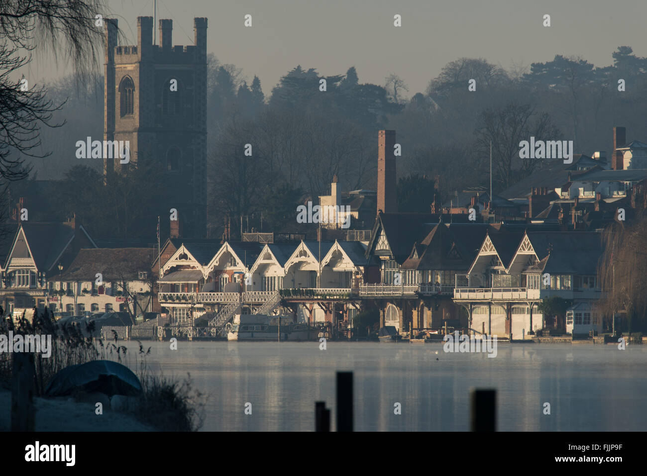 Henley thames river hi-res stock photography and images - Alamy