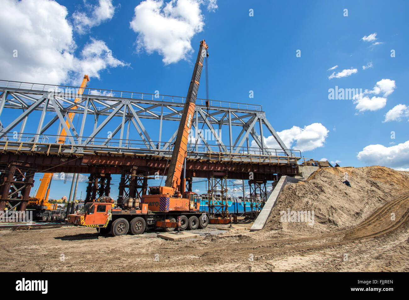 Bridge lifting crane hook hi-res stock photography and images - Alamy