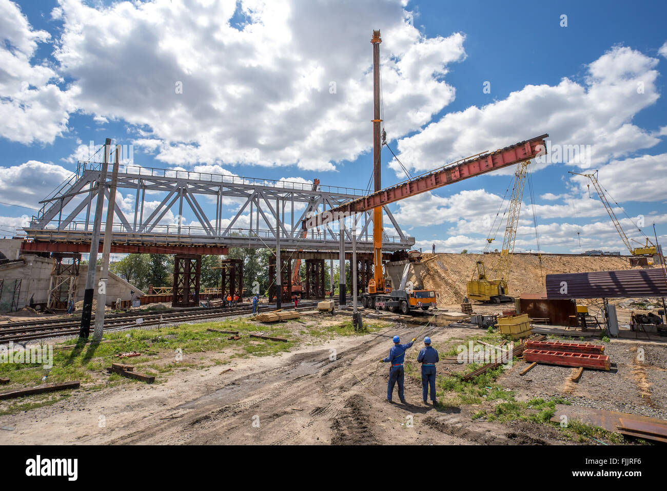 The Crane pull up metal piece Stock Photo - Alamy