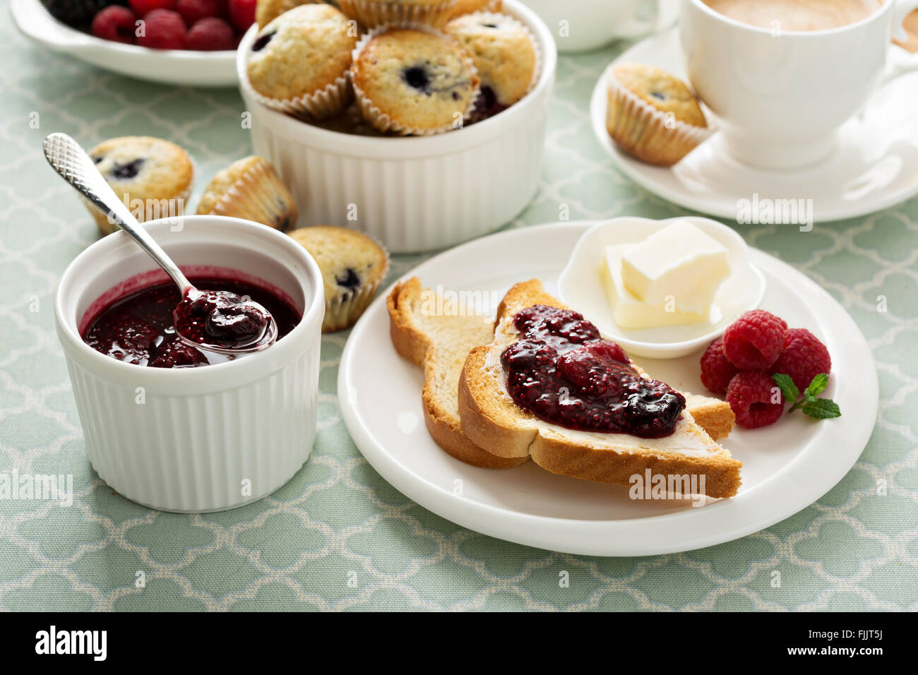 Fresh and bright continental breakfast table Stock Photo - Alamy