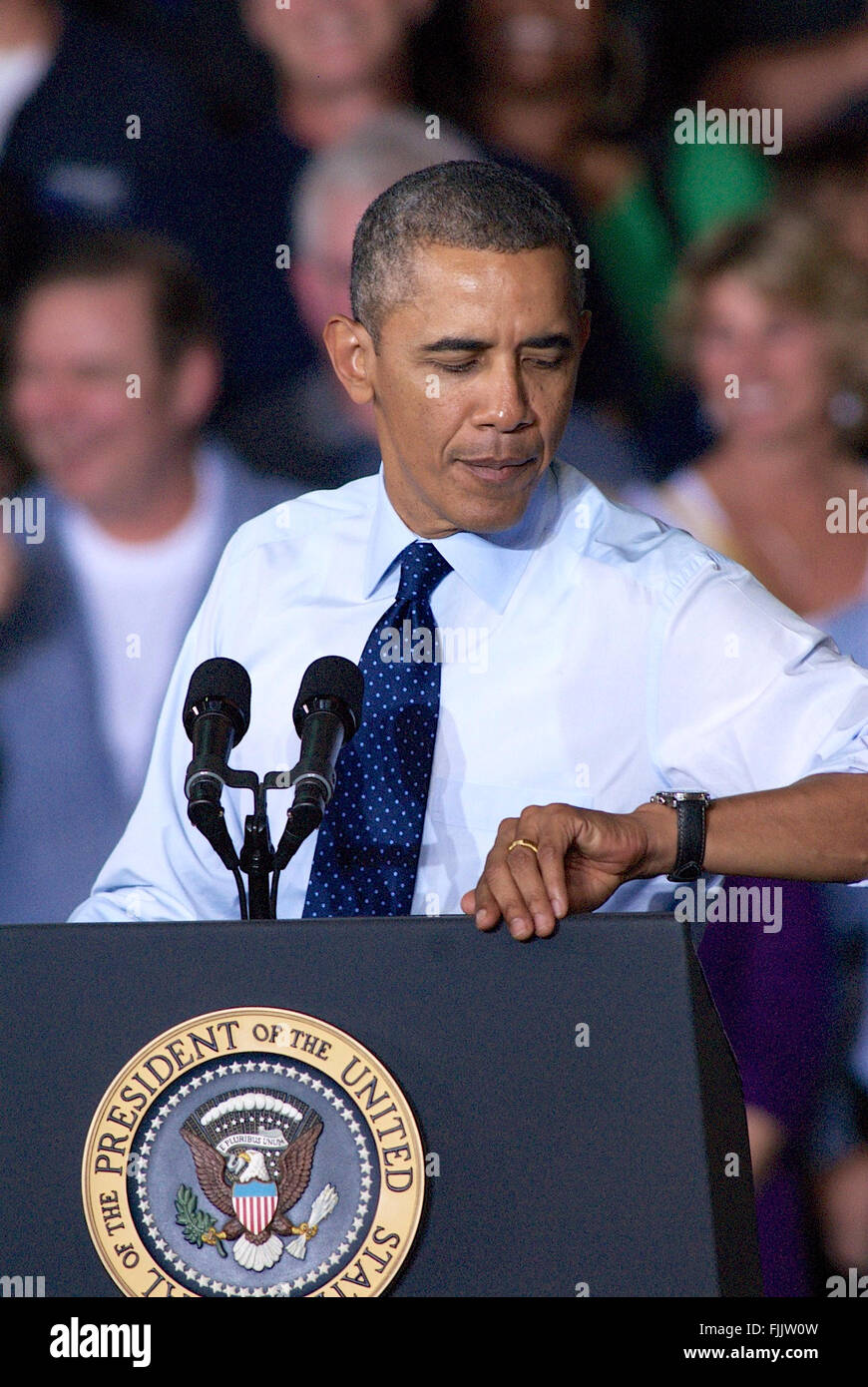 Ford assembly plant hi-res stock photography and images - Alamy