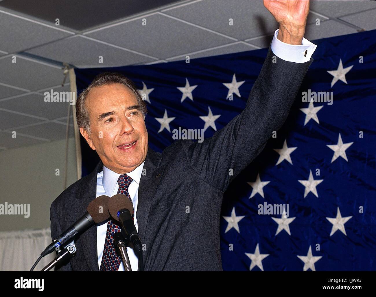 Bob dole campaign 1996 hi-res stock photography and images - Alamy