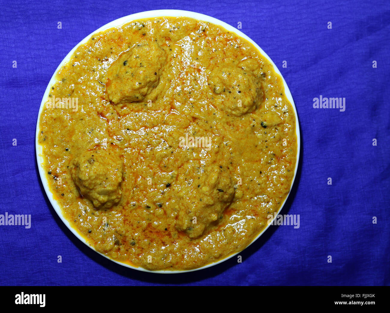 Kadhi pakora hi-res stock photography and images - Alamy