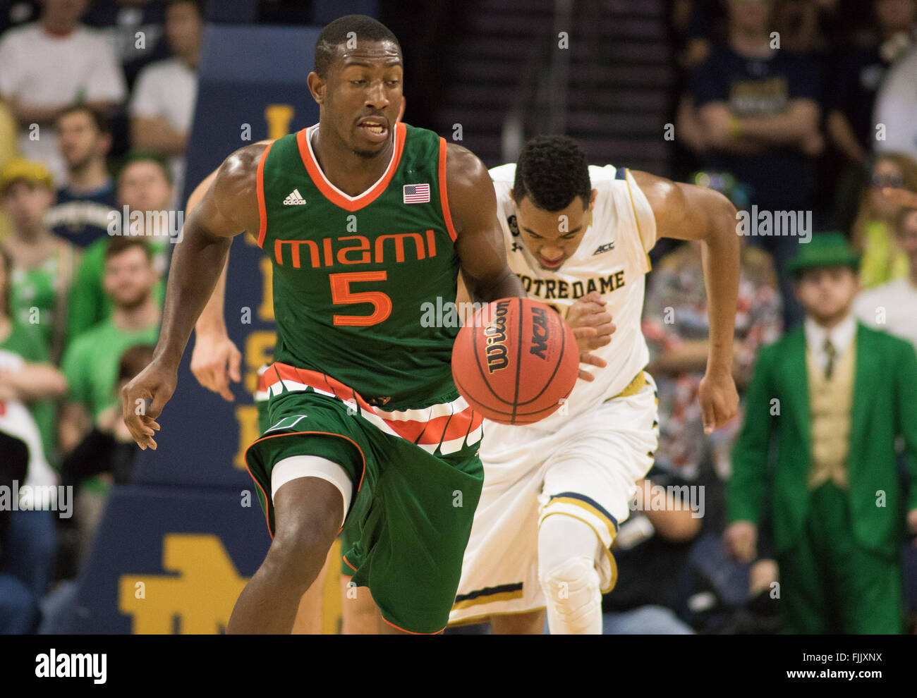 Miami hurricanes guard davon reed 5 hi-res stock photography and images ...