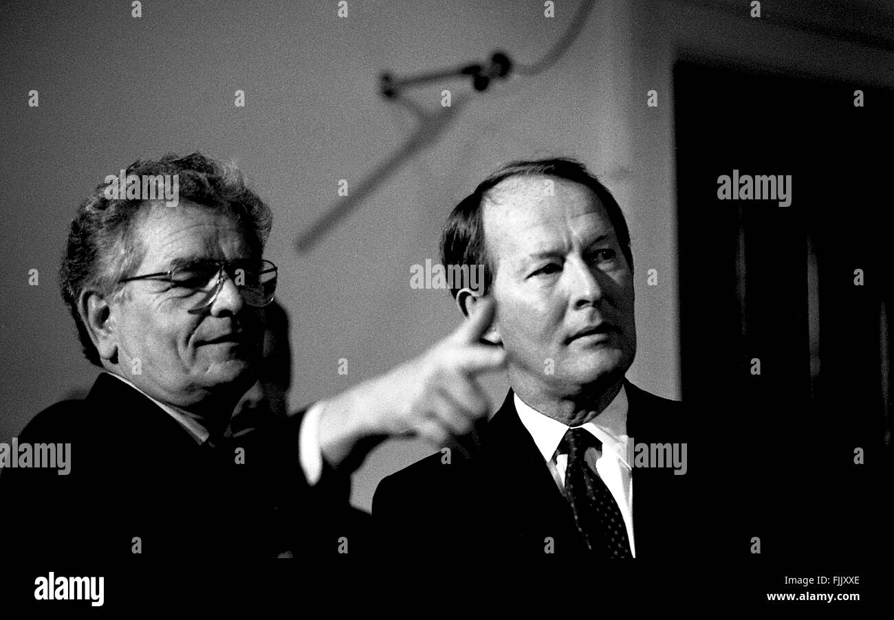 Washington, DC., USA, 18th April, 1991 Roy Romer governor of Colorado ...