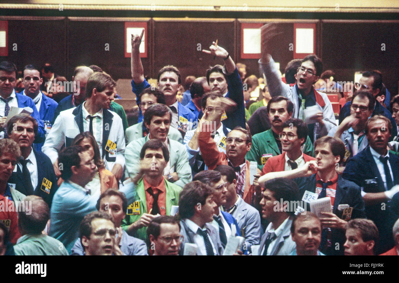 Chicago, Illinois, USA, 1986 The trading floor of The Chicago Board of ...