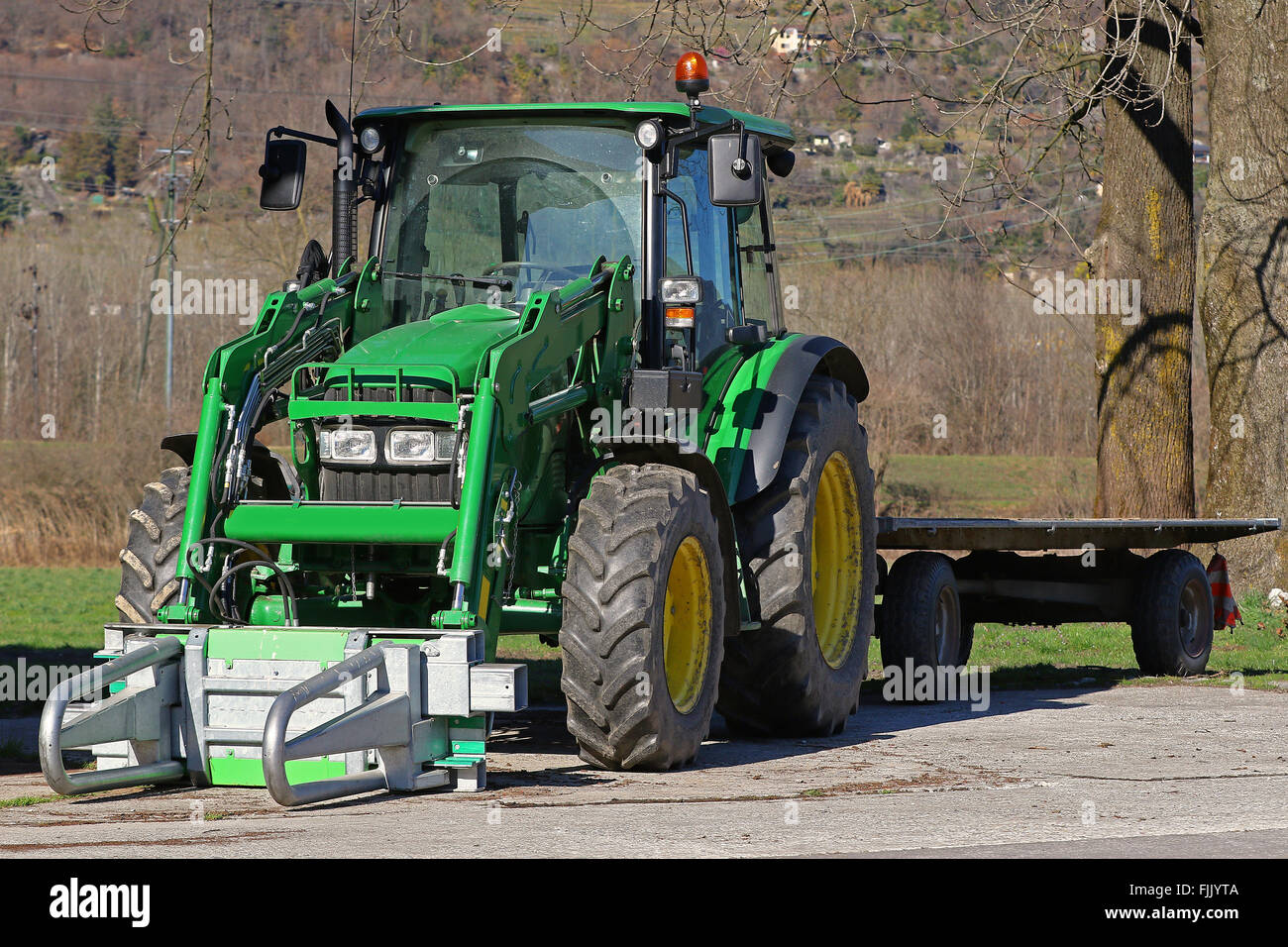 Flatbed tractor hi-res stock photography and images - Alamy