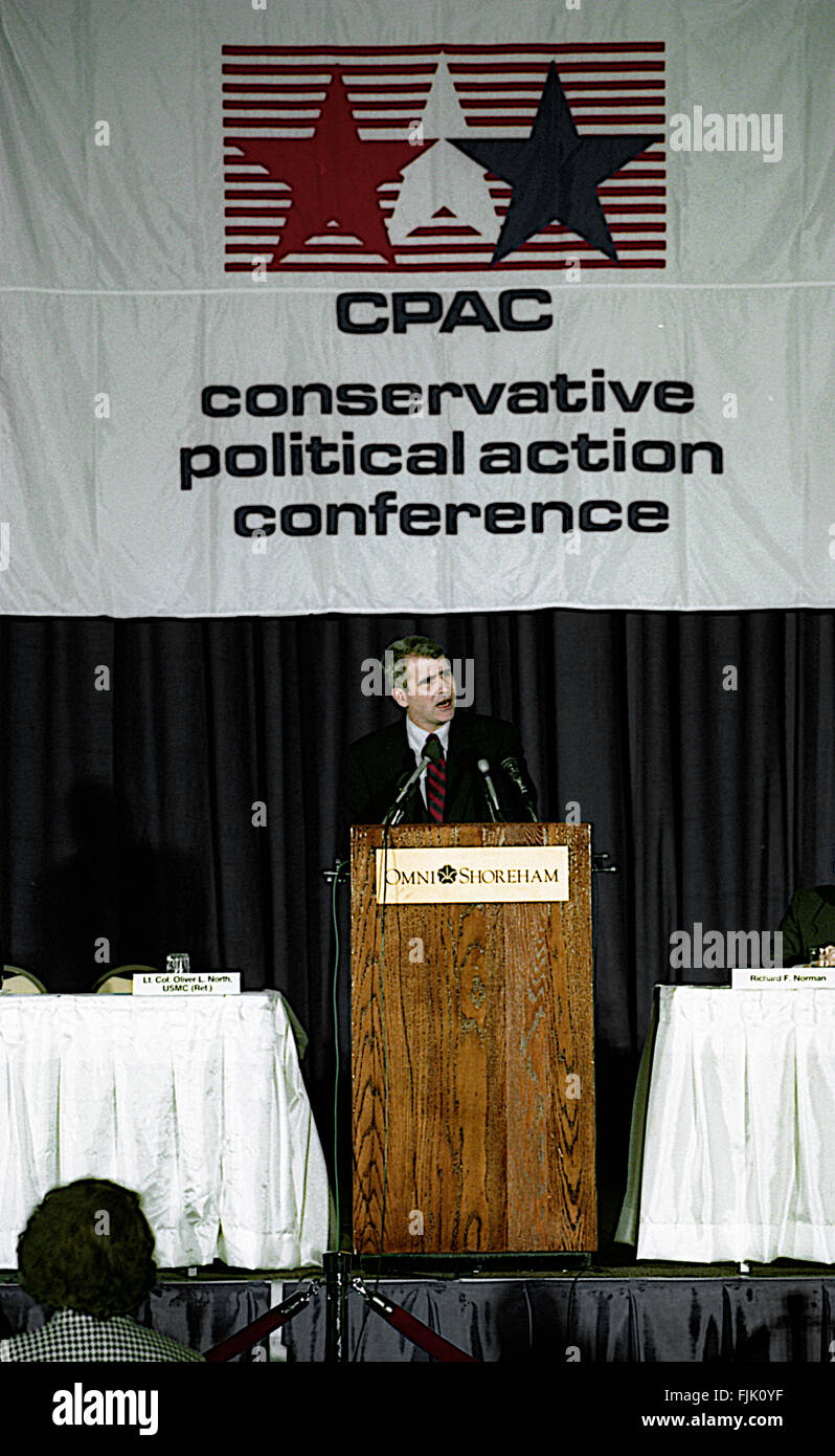 Colonel oliver north hi-res stock photography and images - Alamy