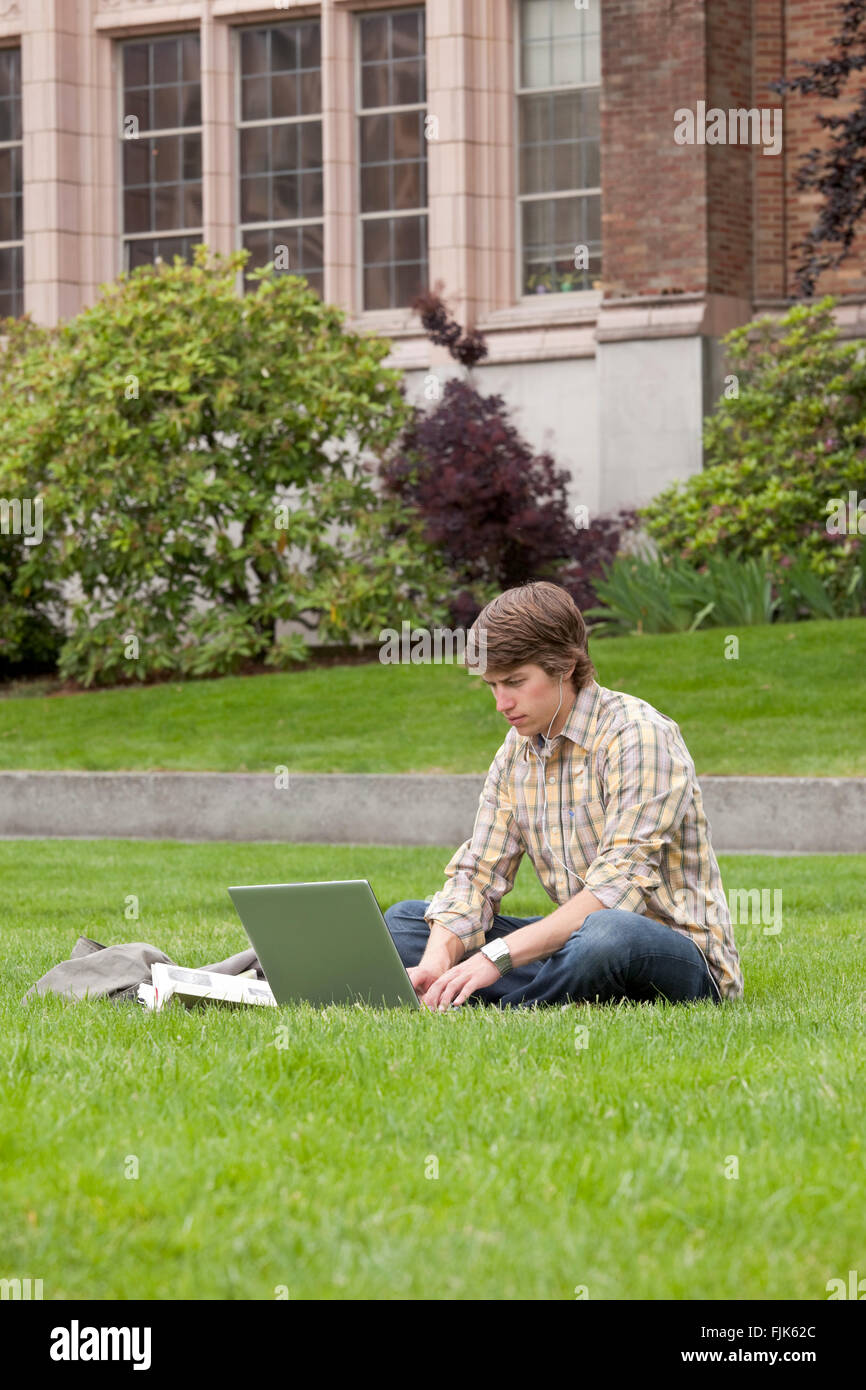 University united states laptop hi-res stock photography and images - Alamy