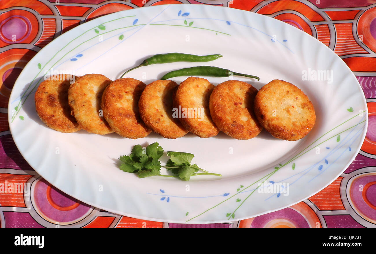 Aloo Tikki or Fried Potato Patties Stock Photo - Alamy