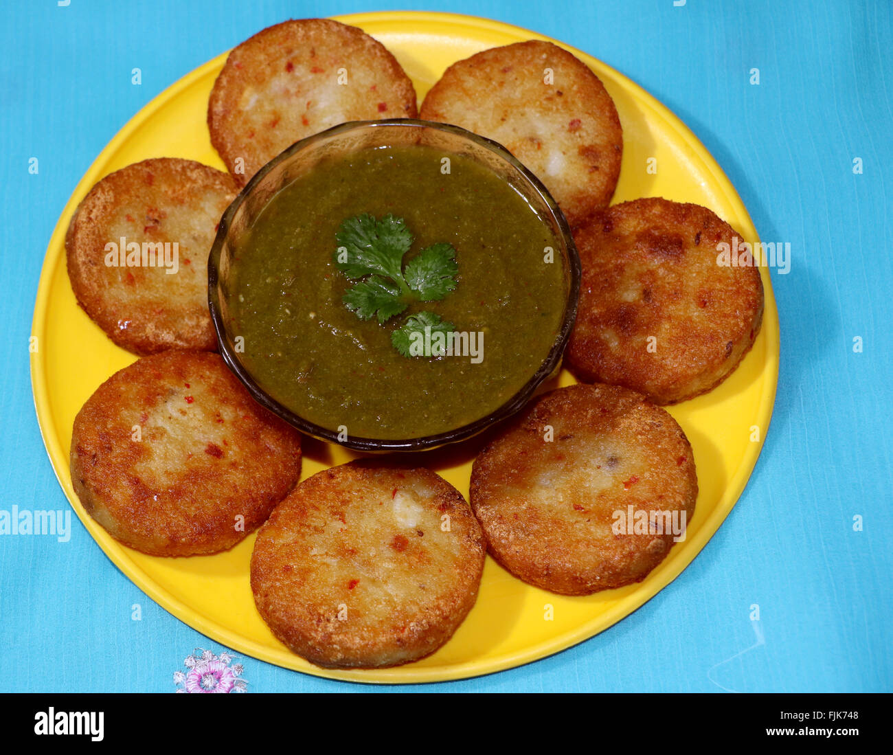 Aloo Tikki or Fried Potato Patties Stock Photo - Alamy