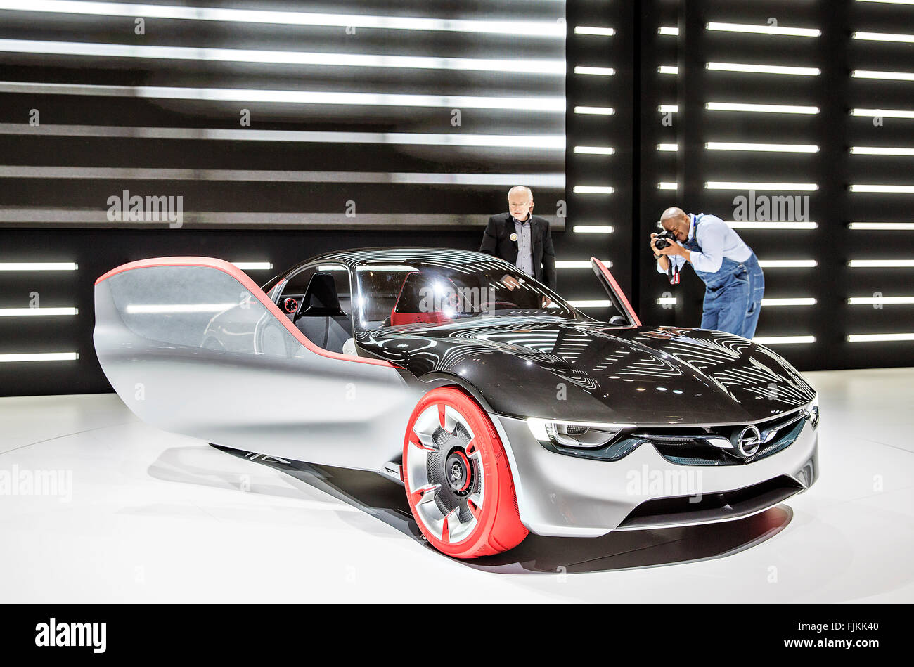 Opel Cars Pictures 77 Opel Gt Concept Stock Photos High Res Pictures