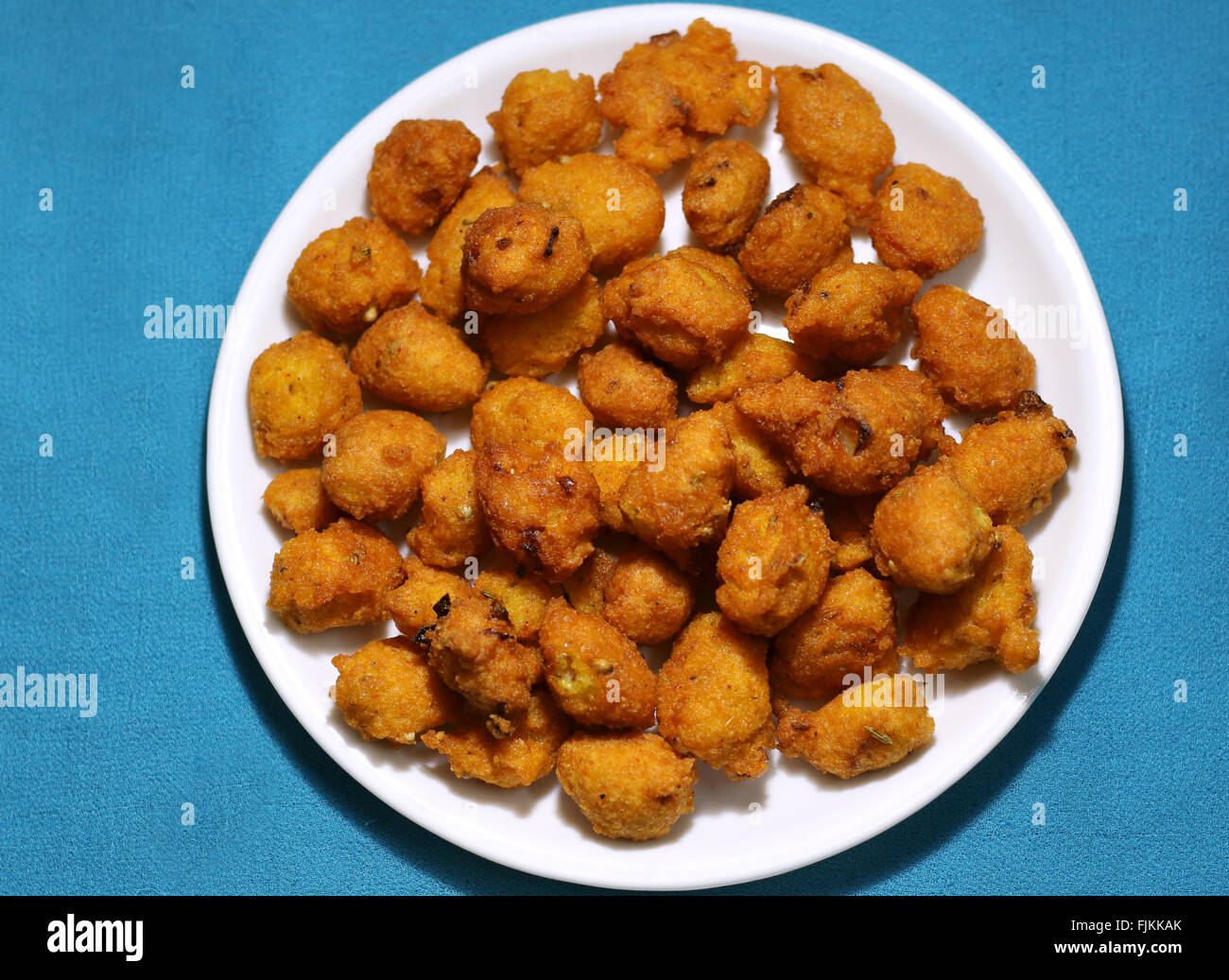 Gram flour fritters/ moong dal pakoda Stock Photo - Alamy