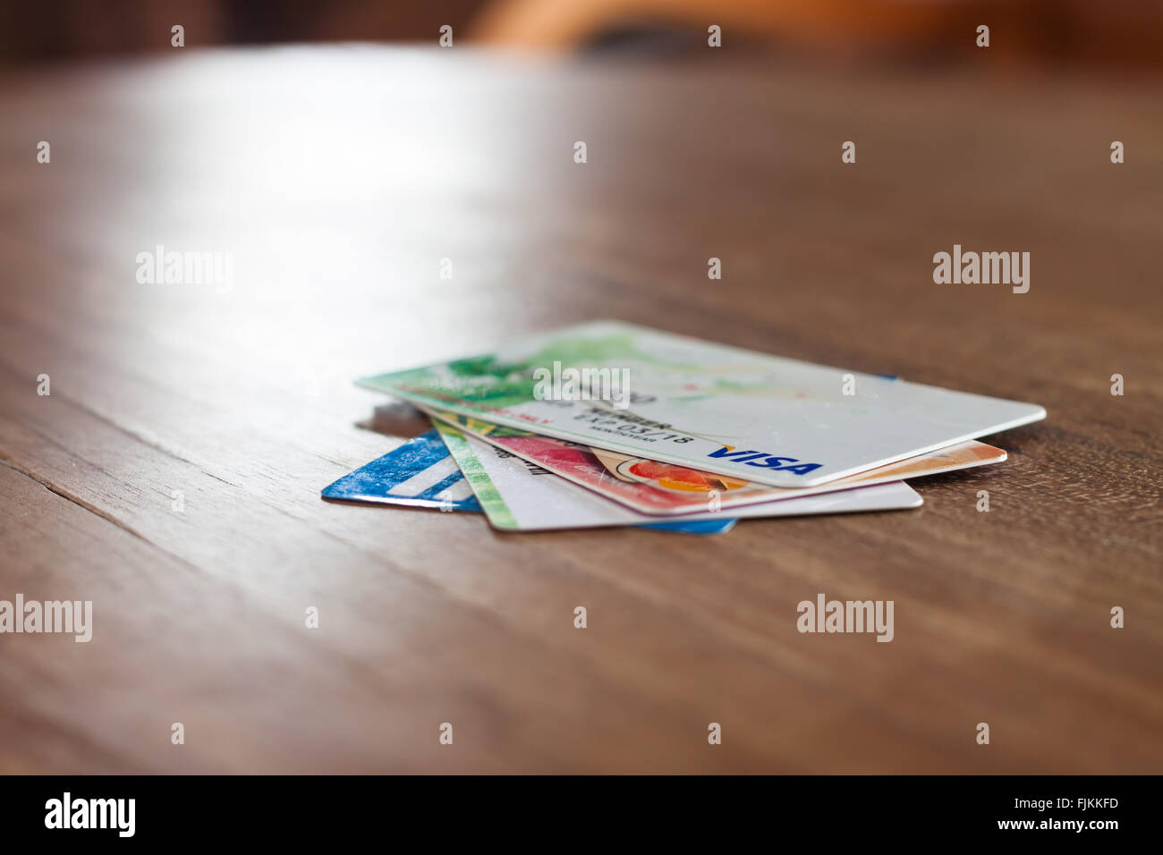 3 cards on table hi-res stock photography and images - Alamy