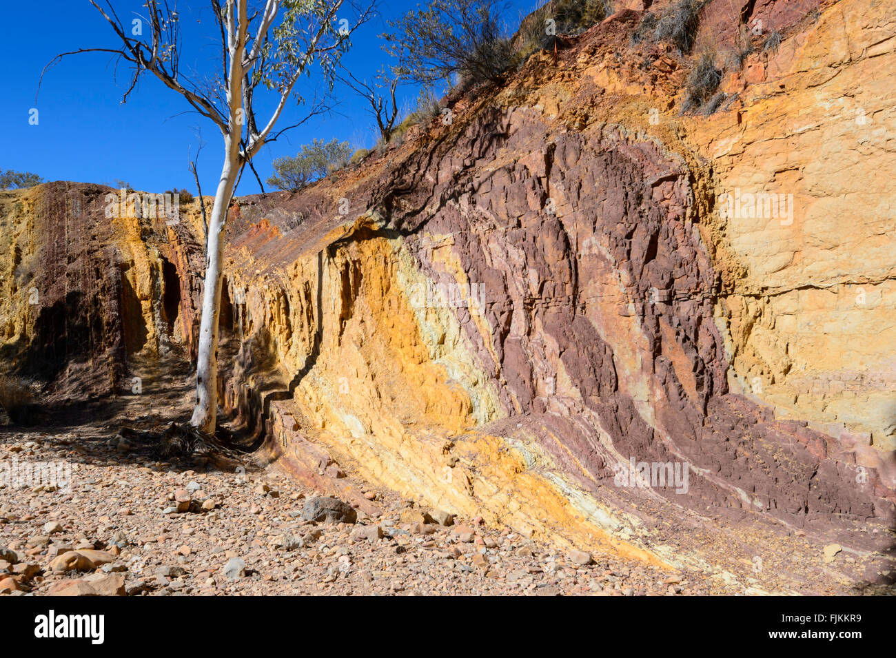 Ochre Pits, West MacDonnell Ranges, Northern Territory, NT, Australia ...