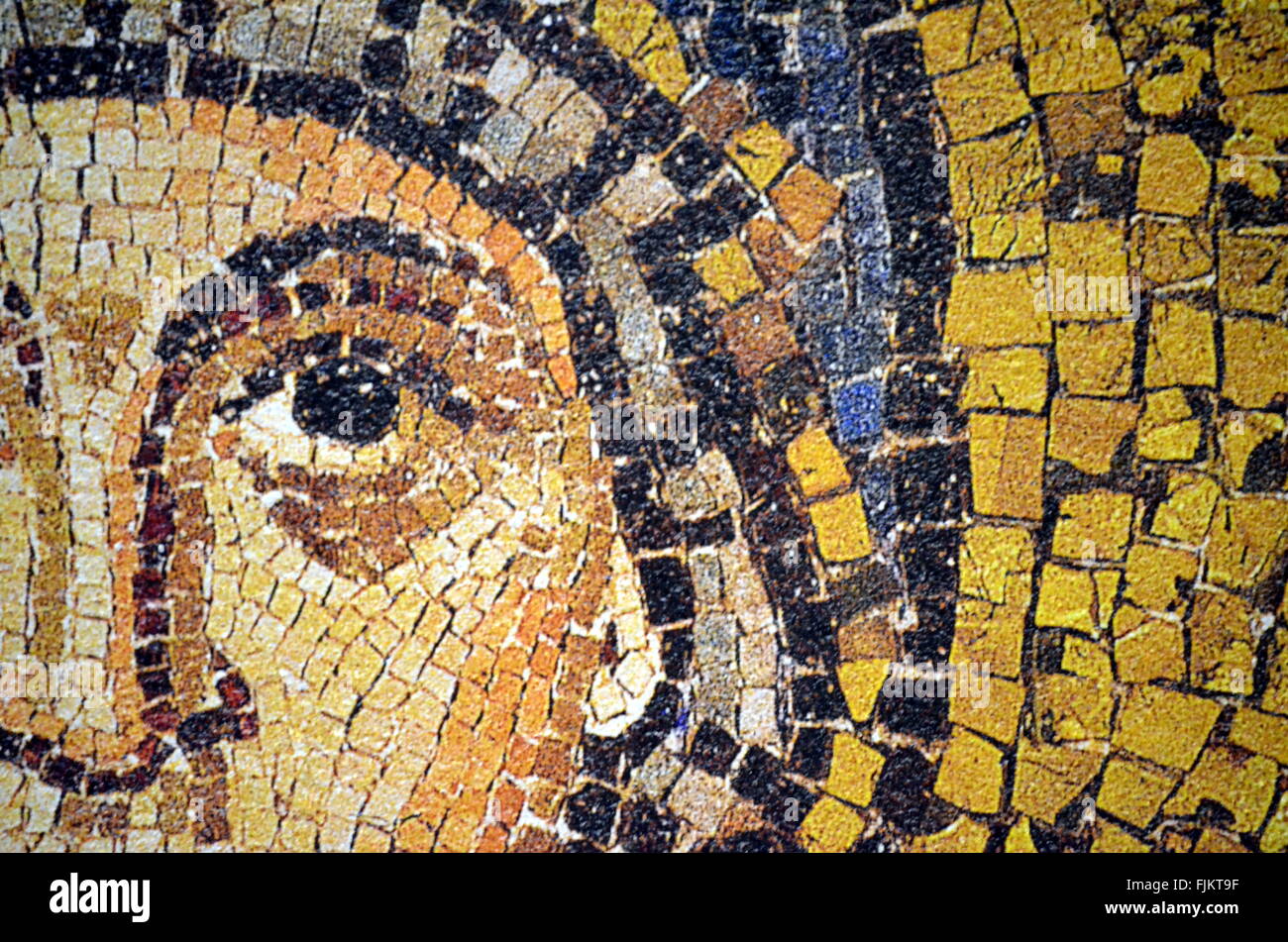 Abraham isaac mosaic ravenna hi-res stock photography and images - Alamy