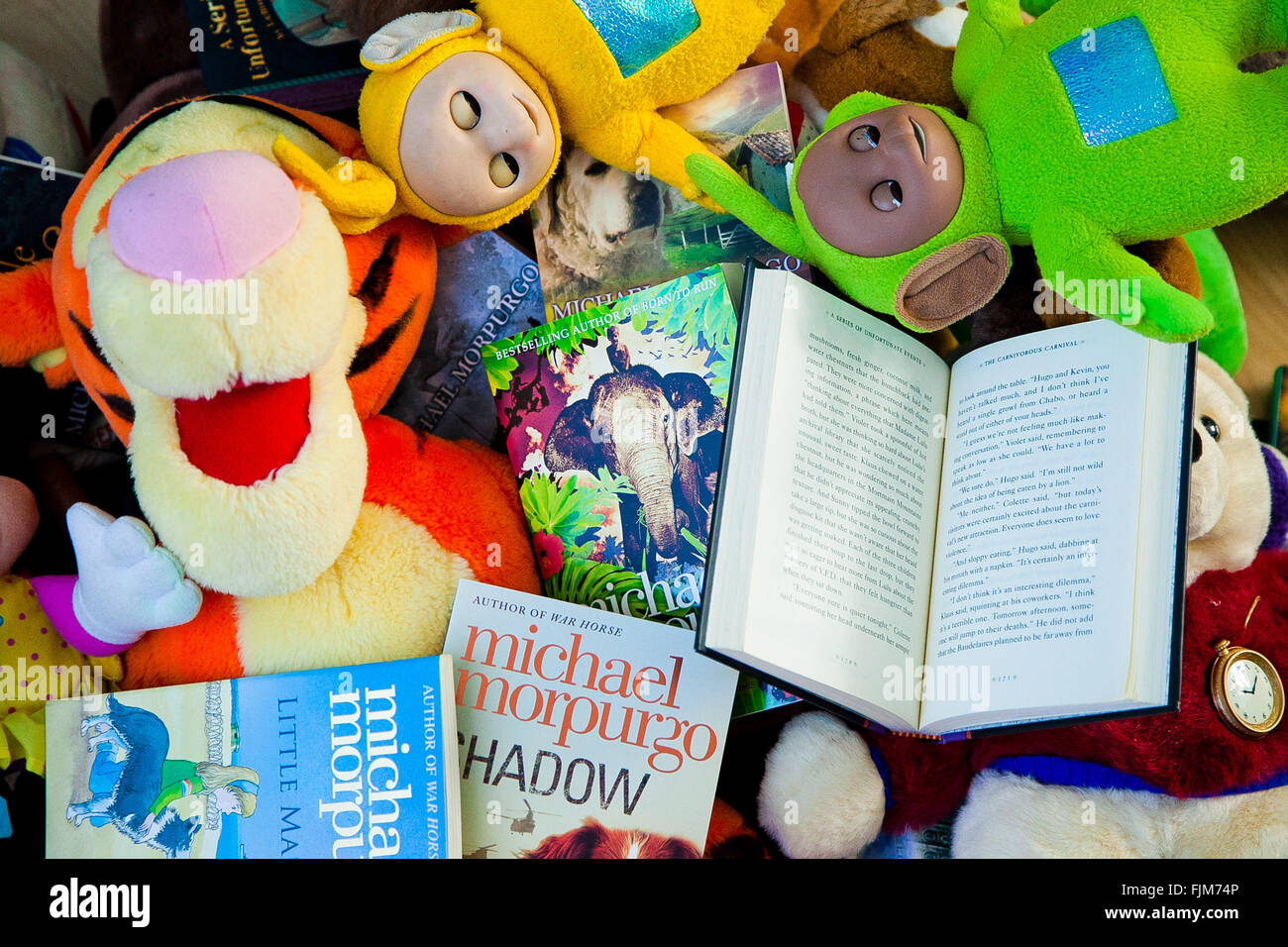 Happy family children library image hi-res stock photography and images ...