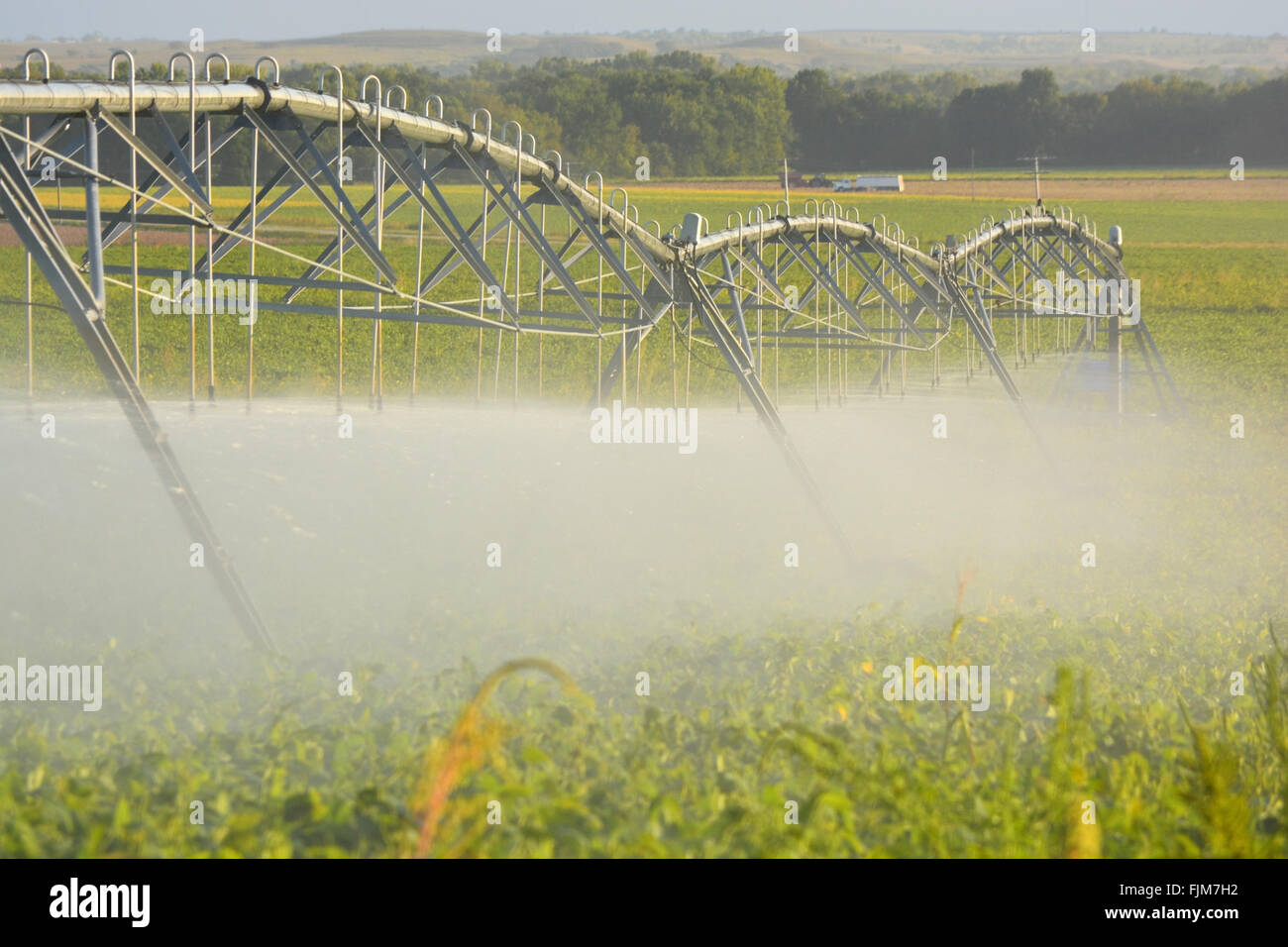 Farm Pivot Irrigation System Waters Crop Stock Photo - Alamy