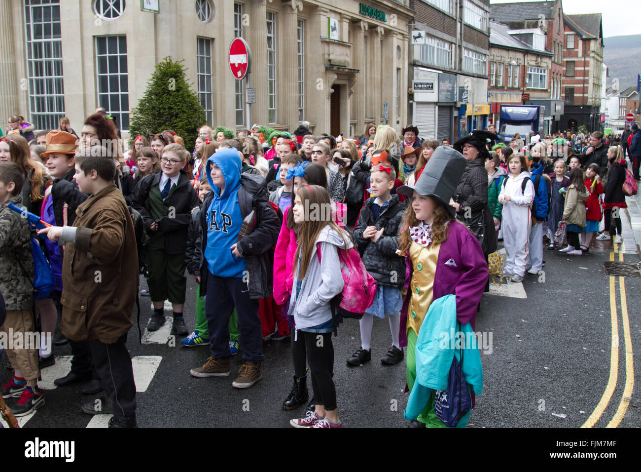 Merthyr Tydfil High Street High Resolution Stock Photography and Images ...